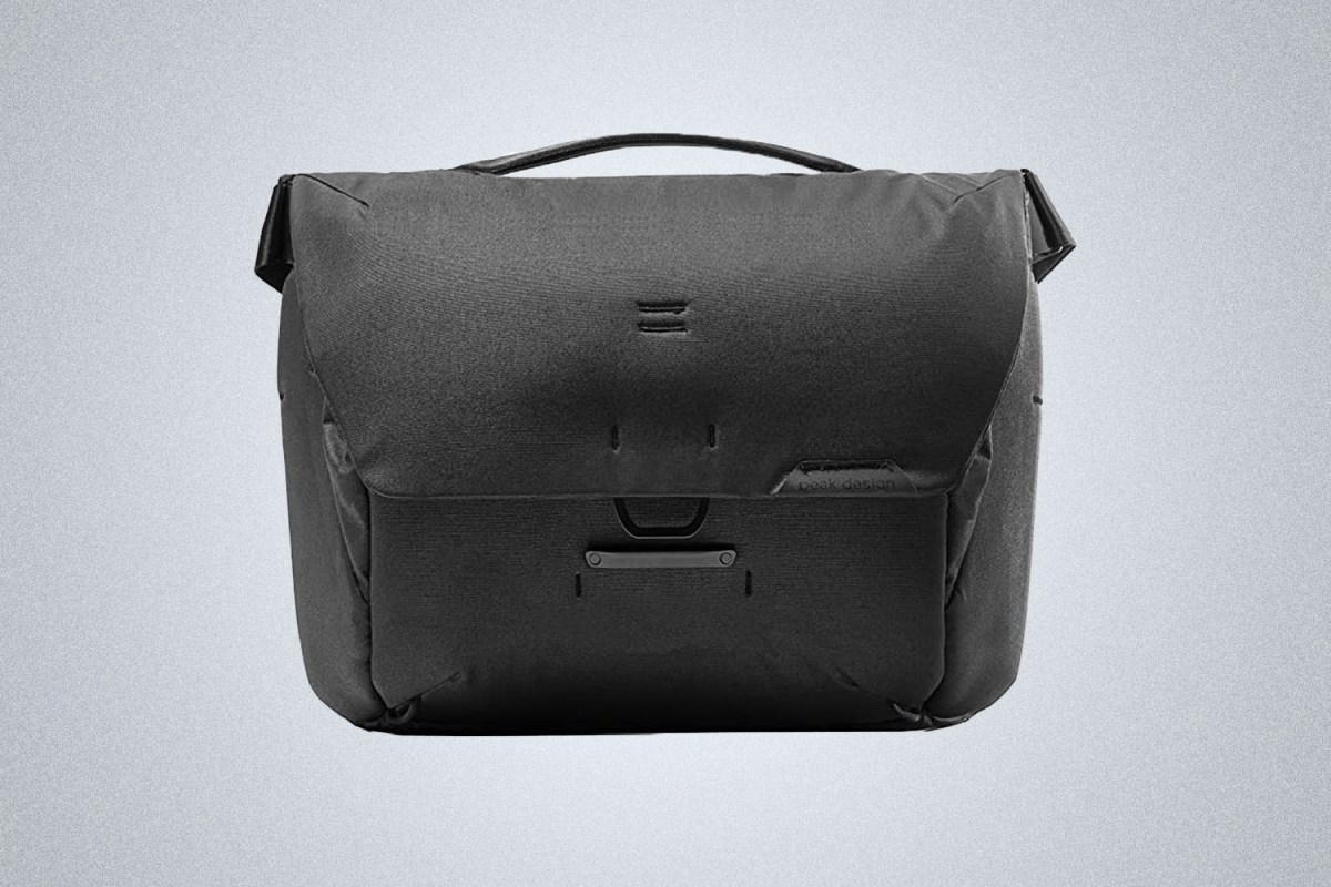 7 Best Camera Messenger Bags for Photographers - InsideHook