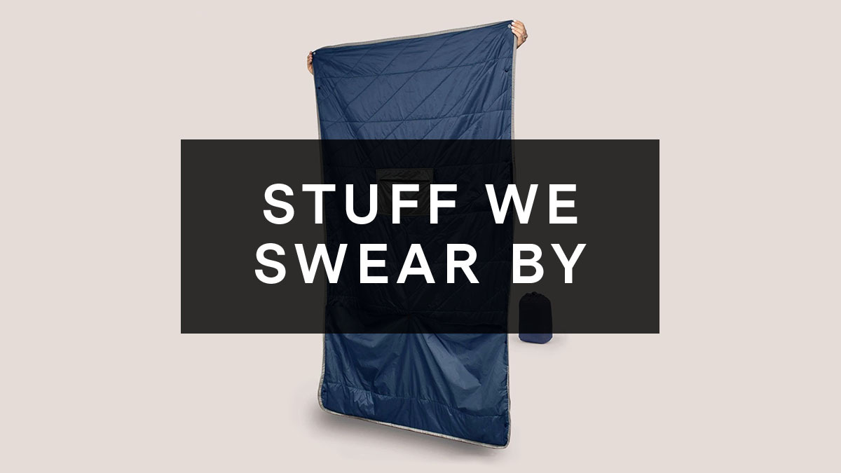 The Best Travel Blanket That's Both Compact and Cozy - InsideHook