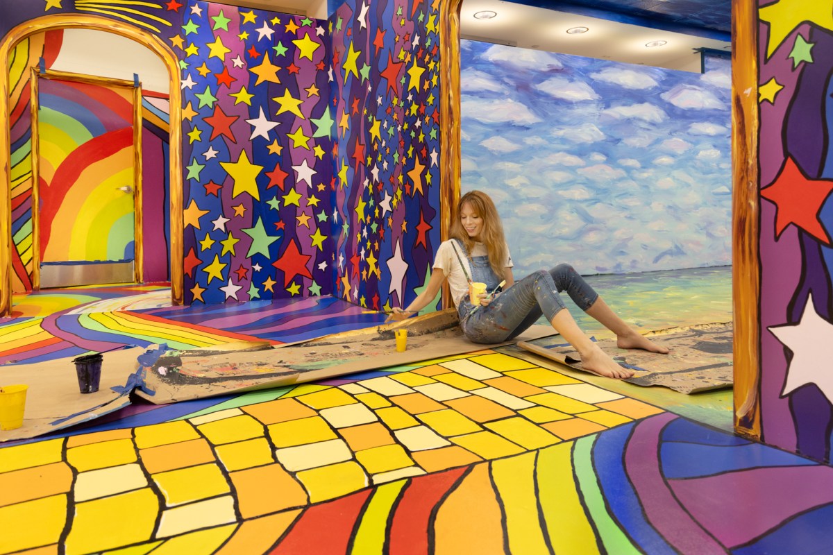 How Alexa Meade Brought "Wonderland" to Fifth Avenue - InsideHook