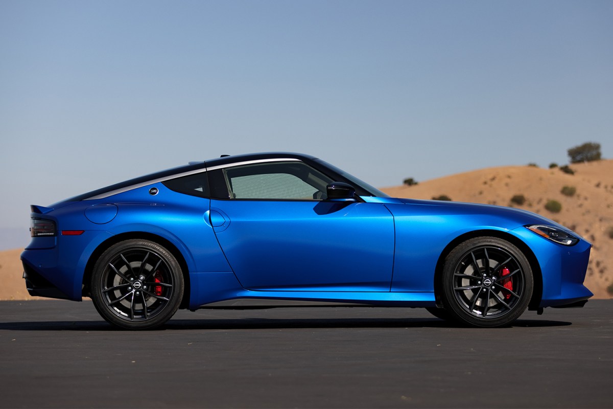 Review: The 2023 Nissan Z Is a Powerful and Nostalgic Sports Car ...