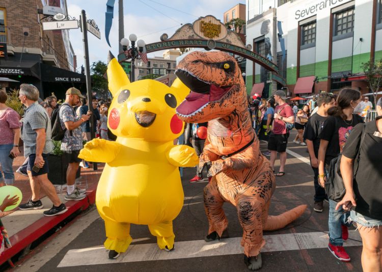 Scientists Argue Dinosaurs Were Thriving Before Extinction Event ...