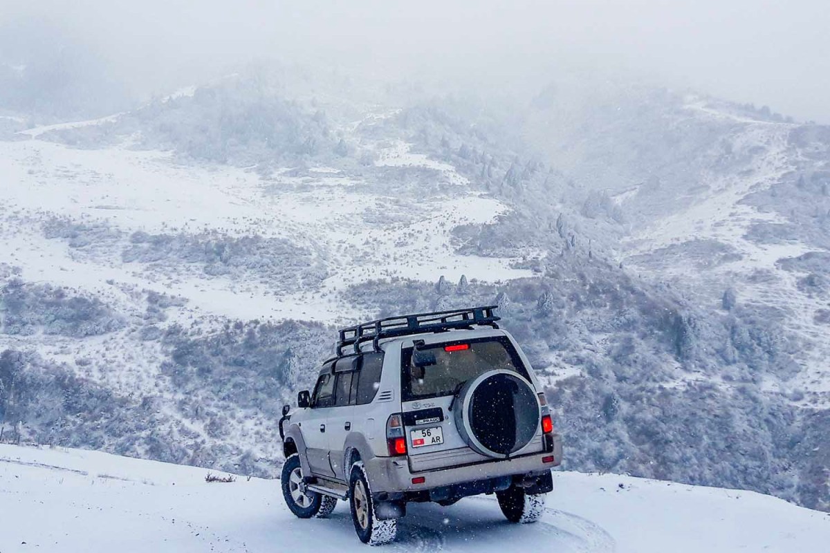 Winter Car Essentials to Stay Safe in Case of Emergency - InsideHook