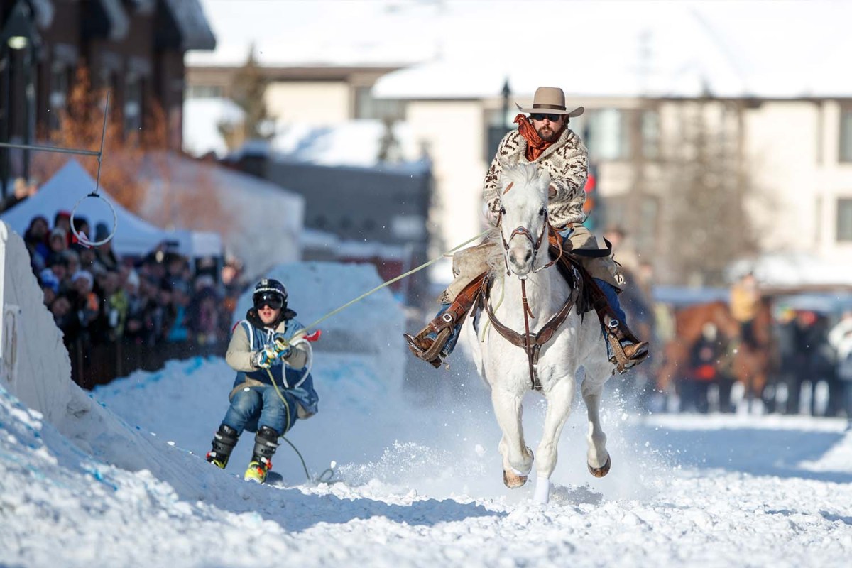 Skijoring Is the Extreme Winter Sport You Didn't Know You Needed ...