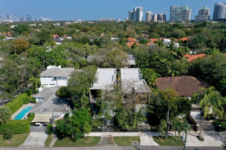 Architecture, Michelin Stars Make Coconut Grove a Hot Destination ...