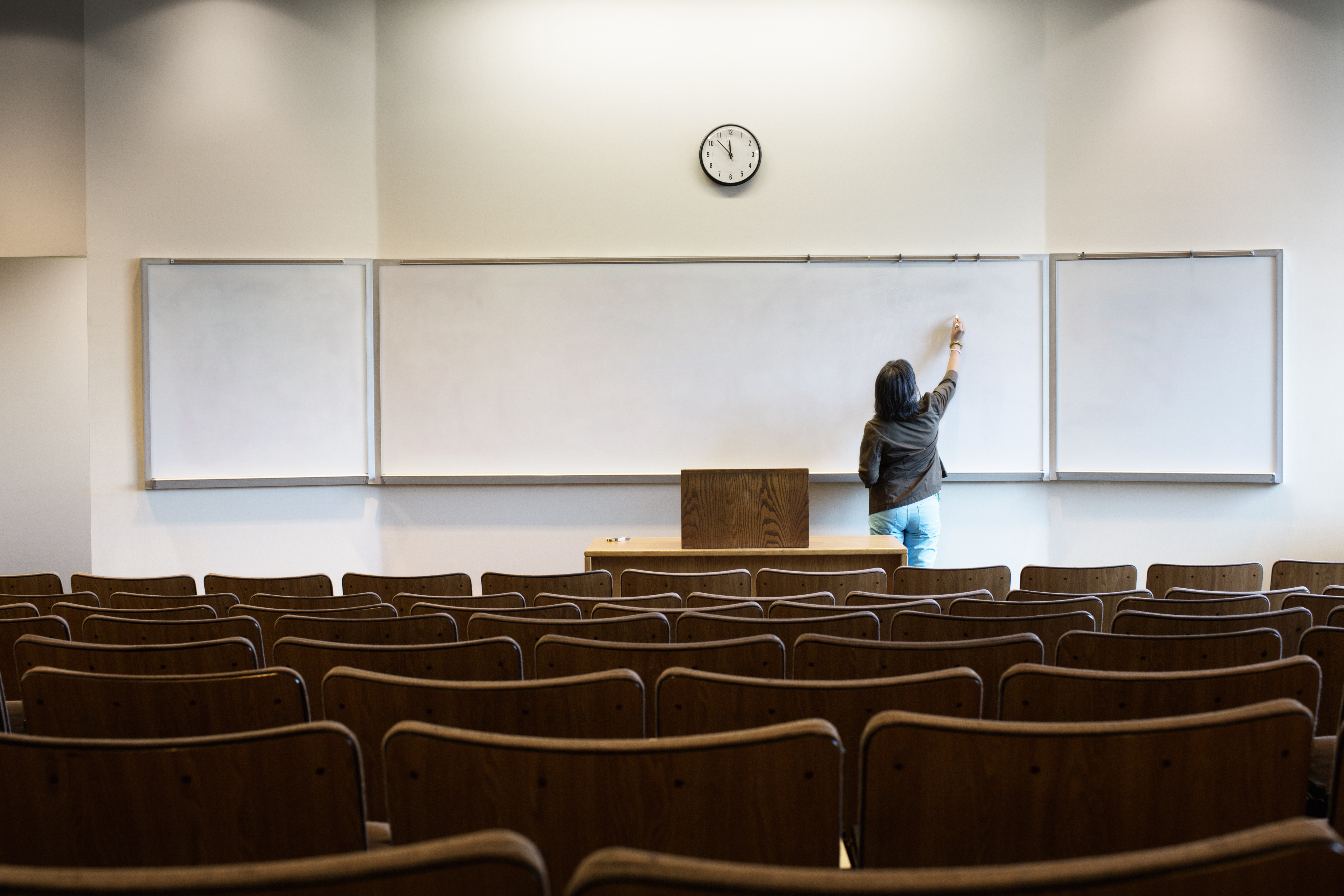 Why Are College Students So Disengaged? - InsideHook