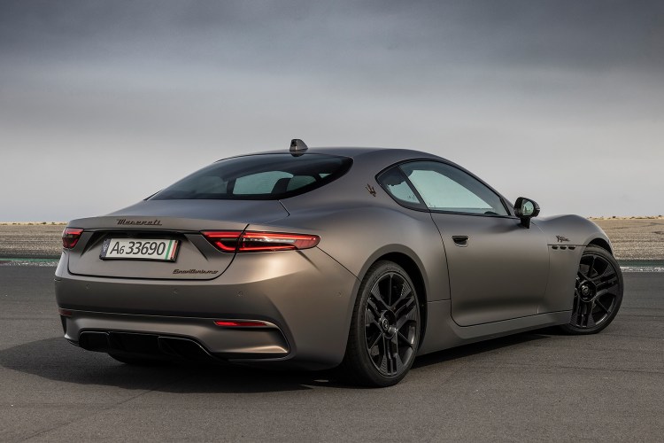 Review: The 2024 Electric Maserati GranTurismo Folgore - InsideHook