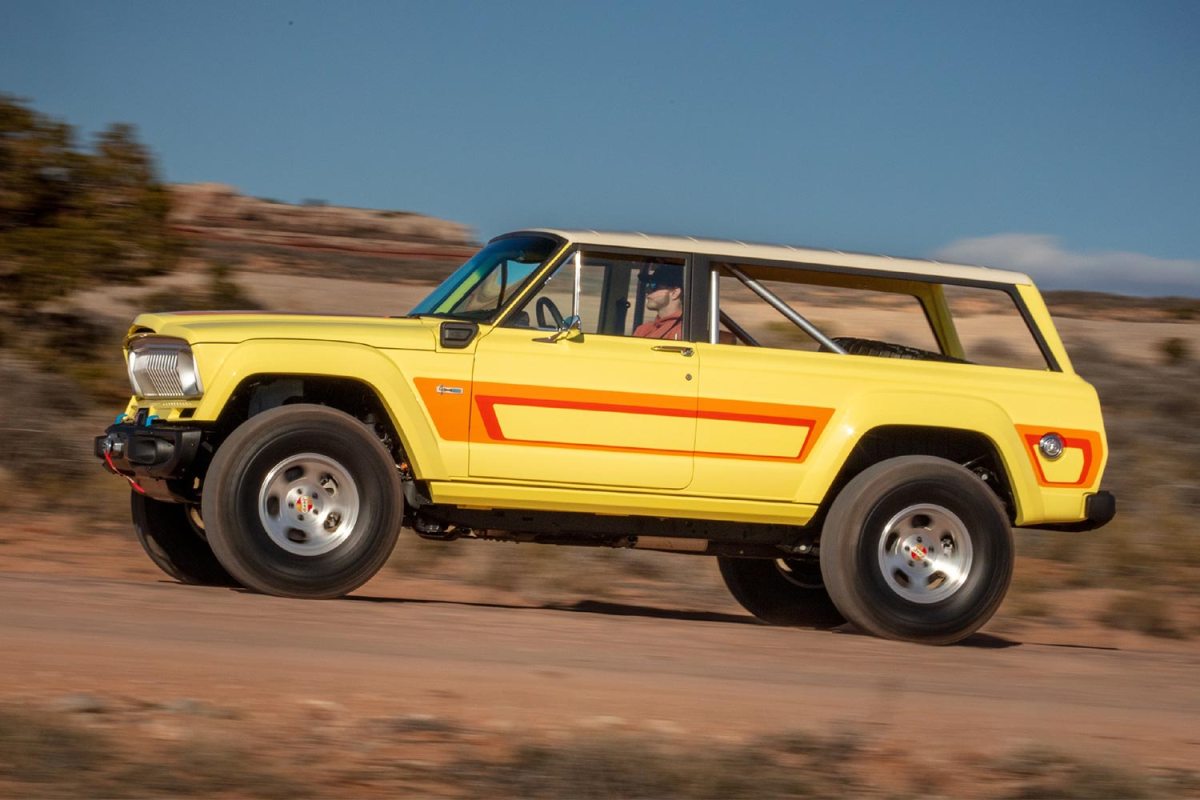 Jeep Mashed Up a Retro 1970s Cherokee With a Hybrid Wrangler - InsideHook