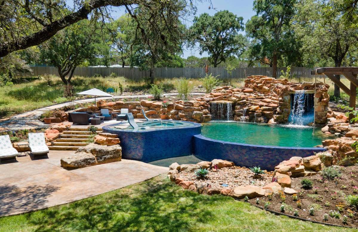 Where to Rent a Pool in Texas - InsideHook