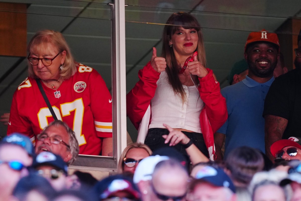 Taylor Swift Made a Non-Musical Stop at Arrowhead Stadium - InsideHook
