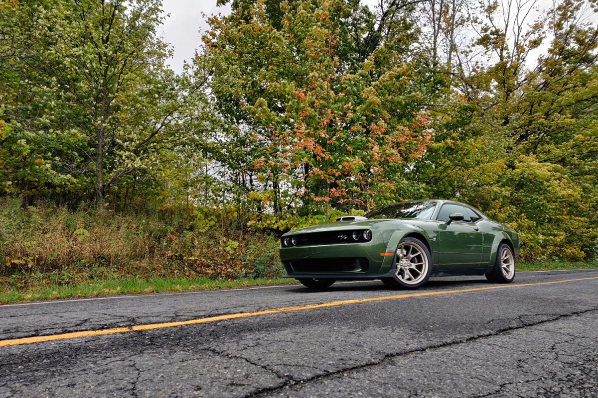 Review: 2023 Dodge Challenger Last Call Scat Pack Swinger - InsideHook