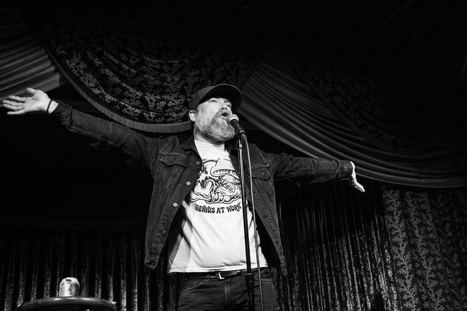 Kyle Kinane on Home, Hot Dogs and Chicago Punk Rock - InsideHook