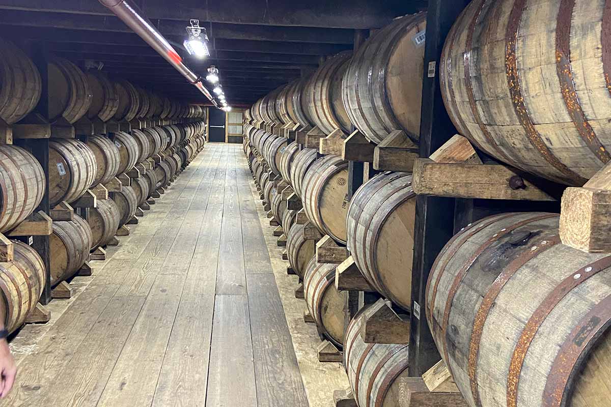 5 Pieces of Bartender Terminology, Explained - InsideHook