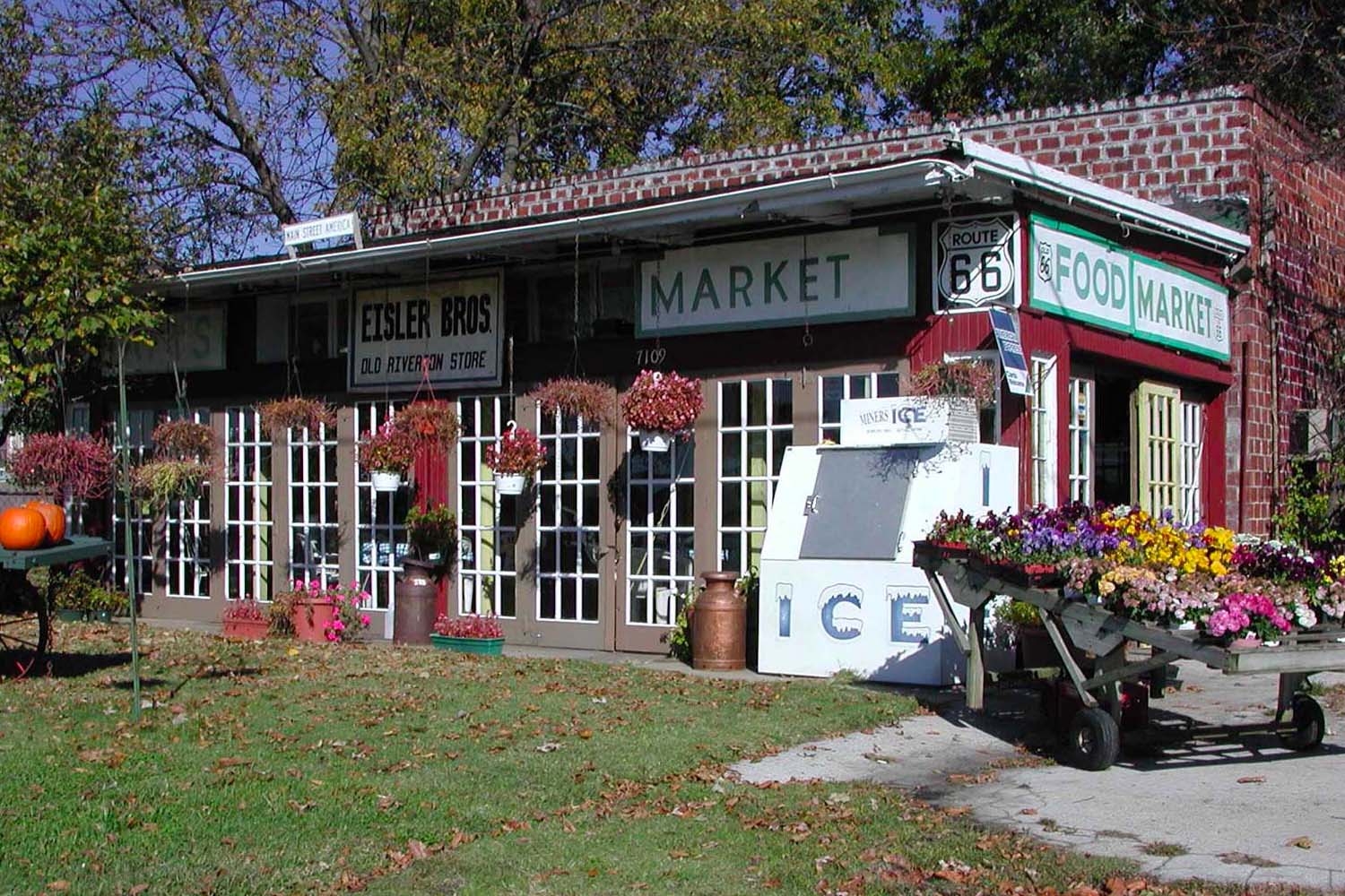 The Ultimate Bucket List of Historic General Stores - InsideHook
