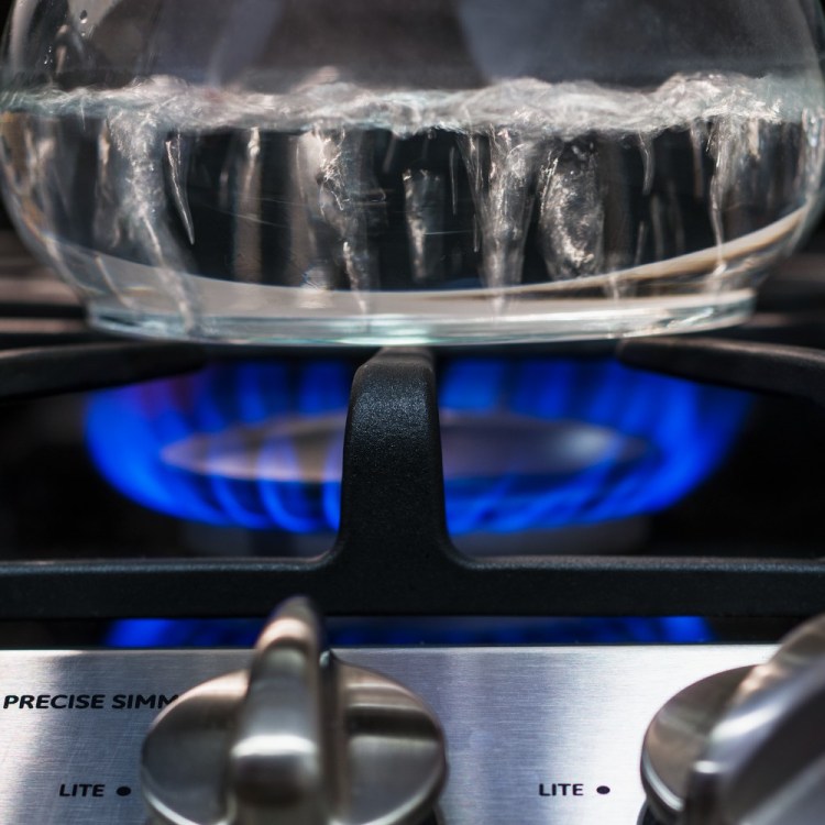 Is Grunting a Hack for Better Workouts? - InsideHook