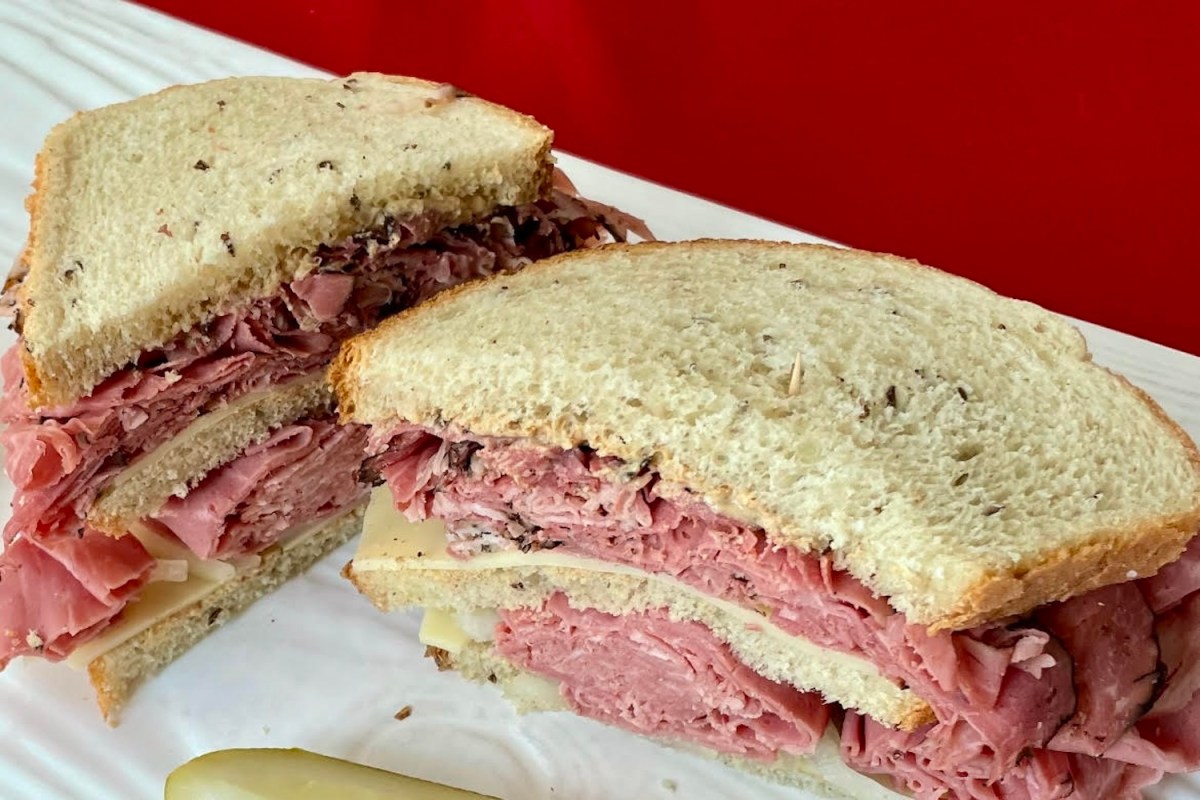 The 8 Best Jewish Delis in Chicago - InsideHook