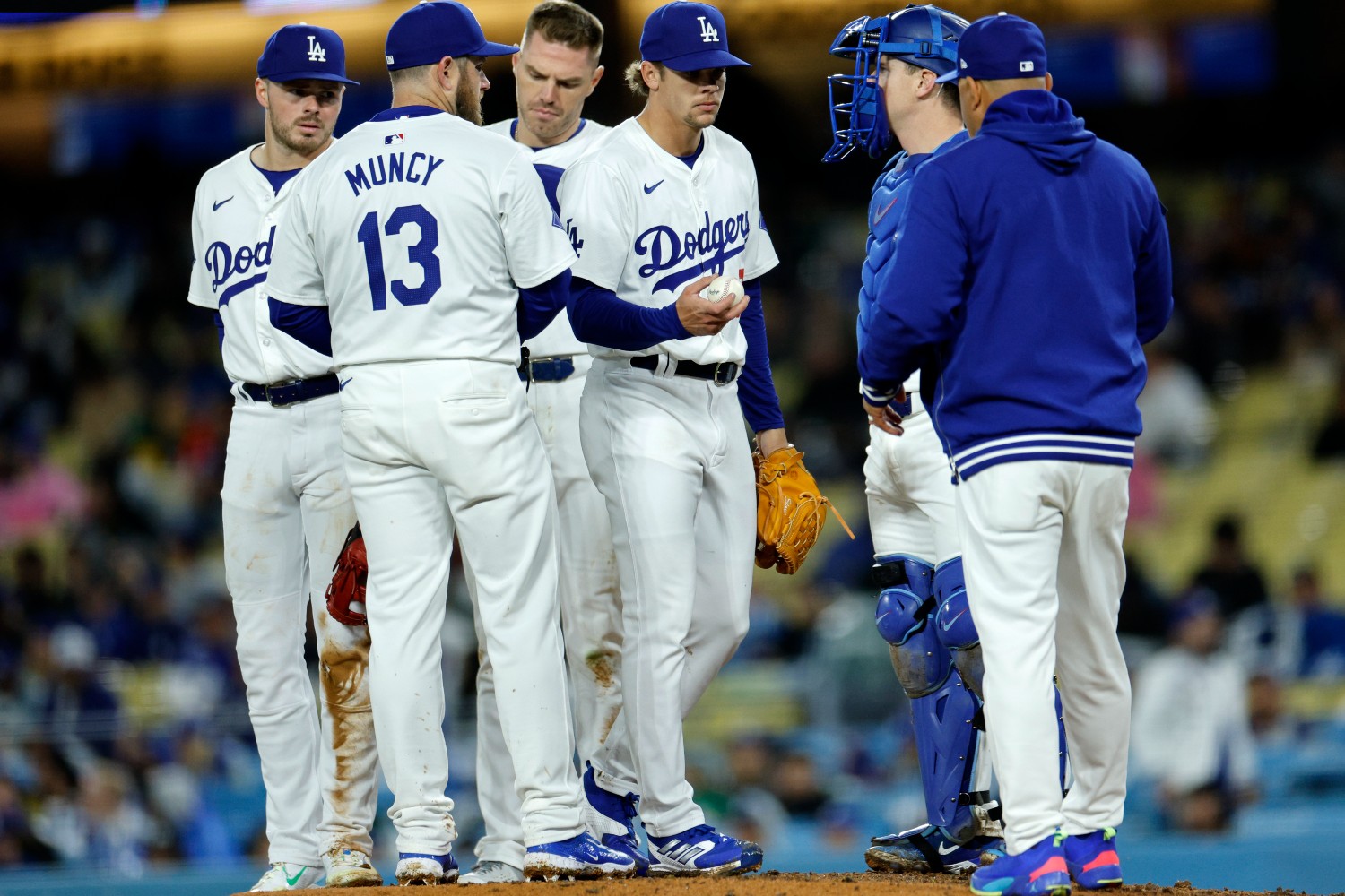 LA Dodgers Receive Custom Nikes From Vanessa Bryant - InsideHook