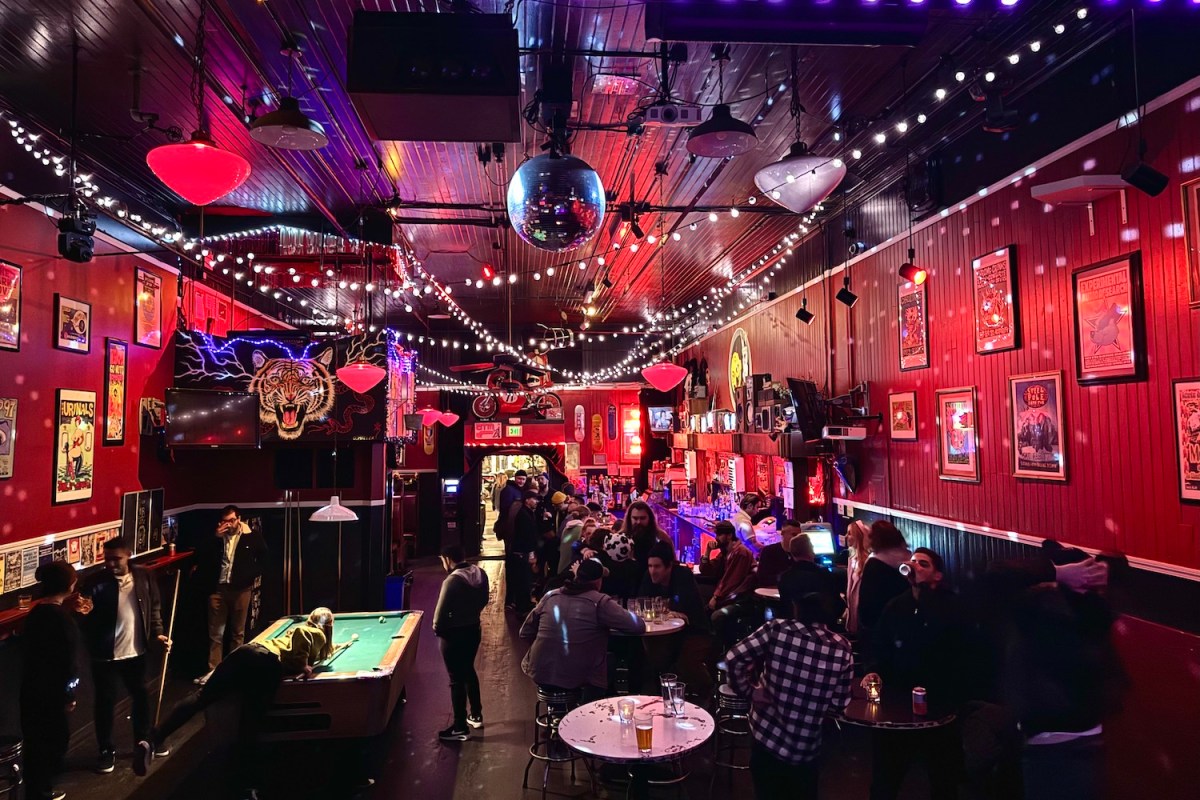 The 11 Best Dive Bars in San Francisco - InsideHook