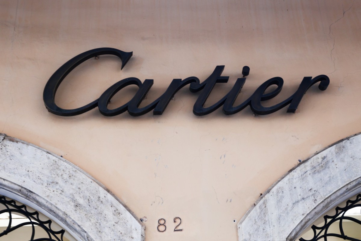 Cartier Earring Buyer Benefits From Incorrect Prices - InsideHook