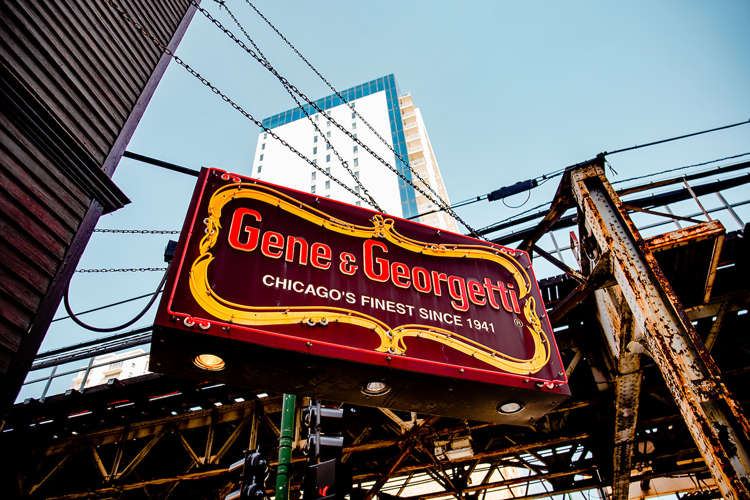 10 Iconic Chicago Restaurants - InsideHook