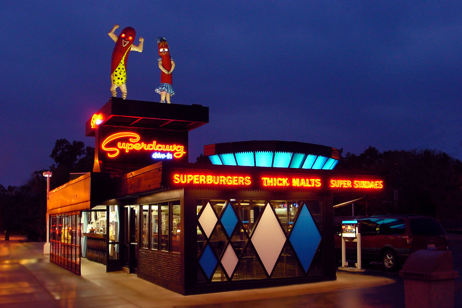 10 Iconic Chicago Restaurants - InsideHook