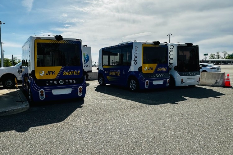 Ohmio's Autonomous Vehicles Are Running at JFK Airport - InsideHook