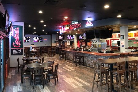 The 11 Best Sports Bars in Austin - InsideHook