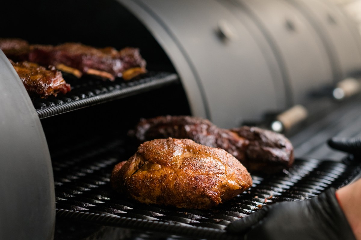 The Ultimate Guide to Smoking Meat in the Winter - InsideHook