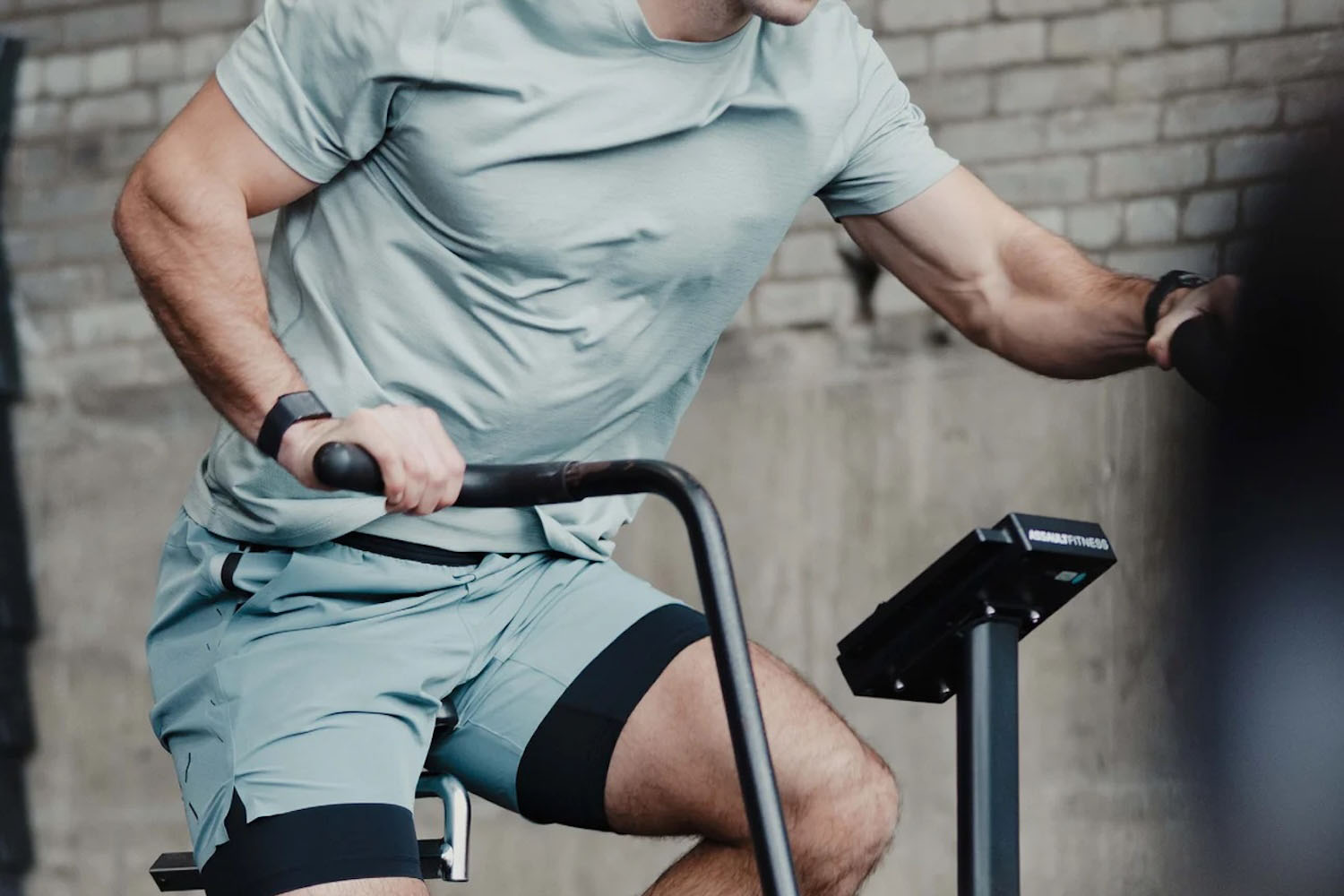 Our Favorite Workout Kit Is on Sale at the Ten Thousand Sale - InsideHook