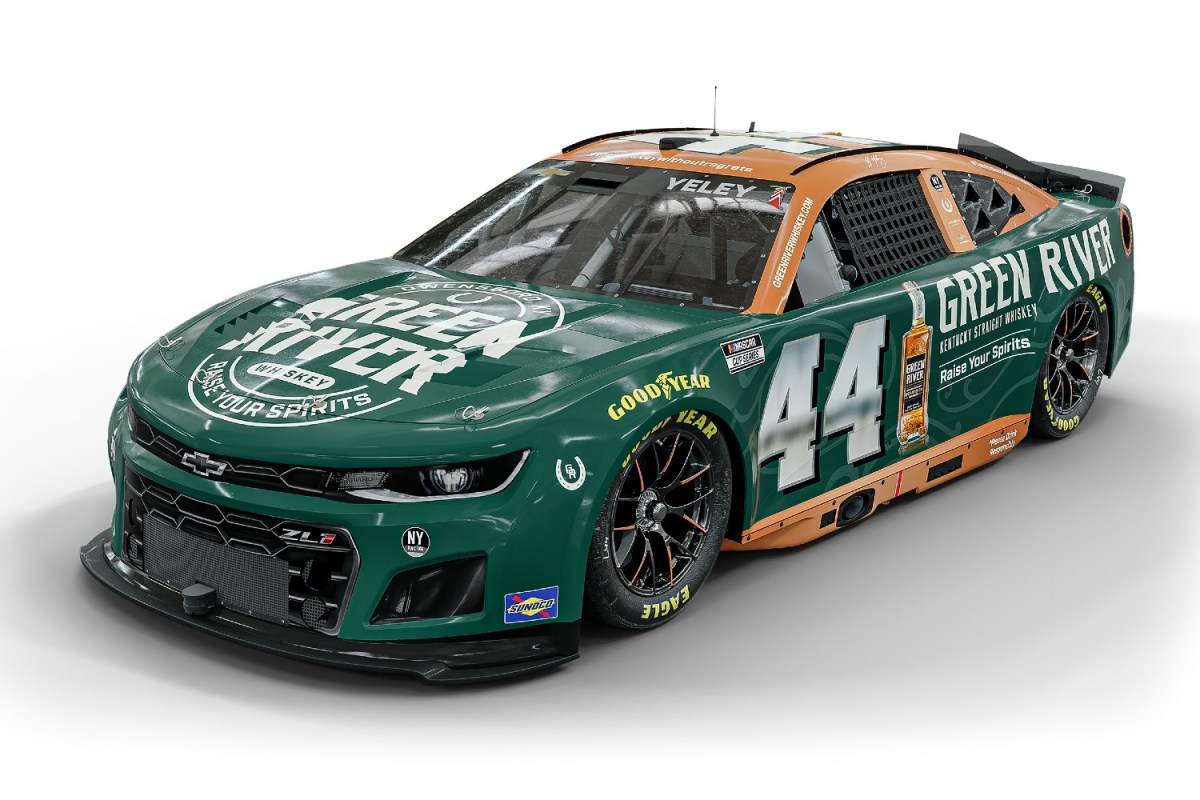 Green River Revisits Whiskey History With a NASCAR Sponsorship - InsideHook