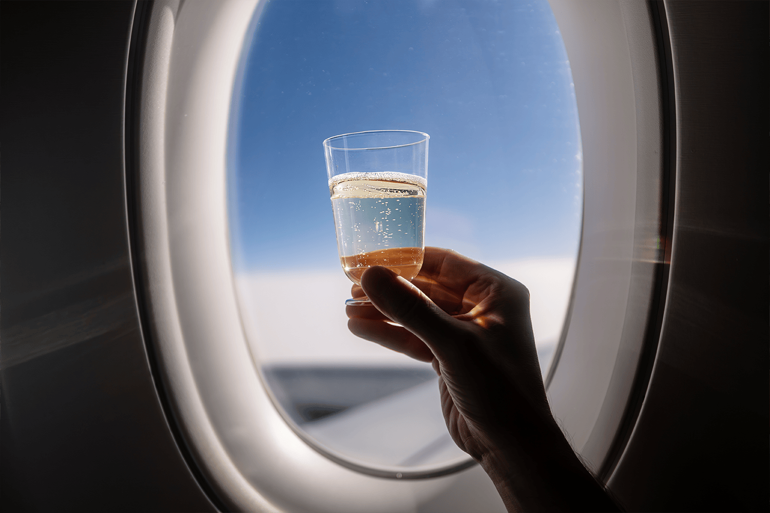 The Best In-Flight Drinks to Sip at 35,000 Feet - InsideHook