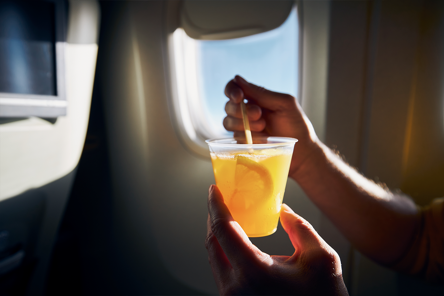 The Best In-Flight Drinks to Sip at 35,000 Feet - InsideHook