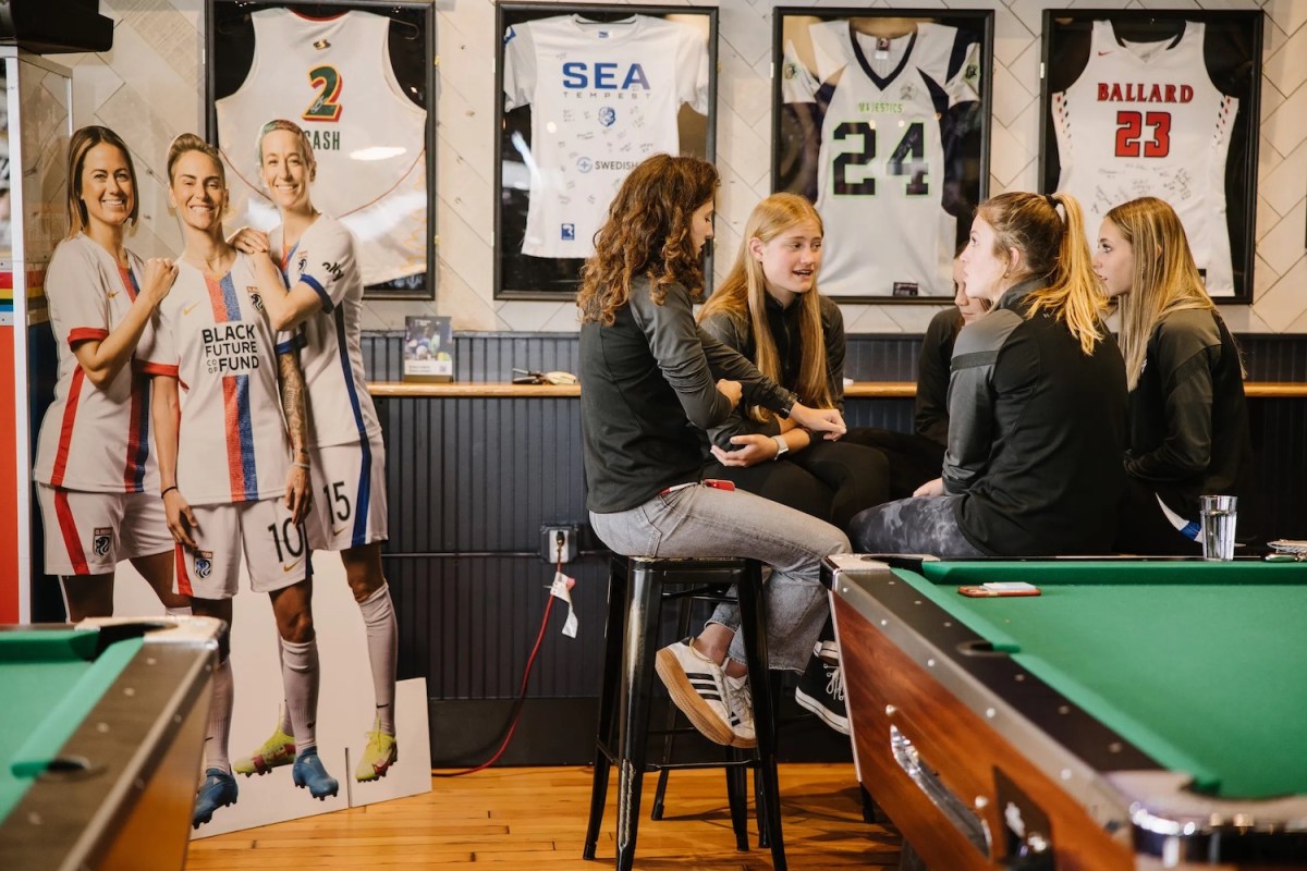 The Rise of Women’s Sports Bars in the United States - InsideHook