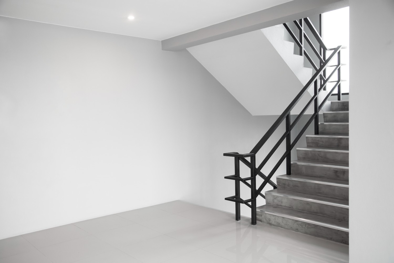 Turns Out You Can Climb Stairs Competitively In Your 90s - InsideHook