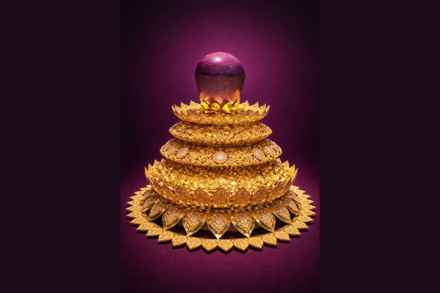 This Massive Star Sapphire Could Command a Nine-Figure Sum - InsideHook